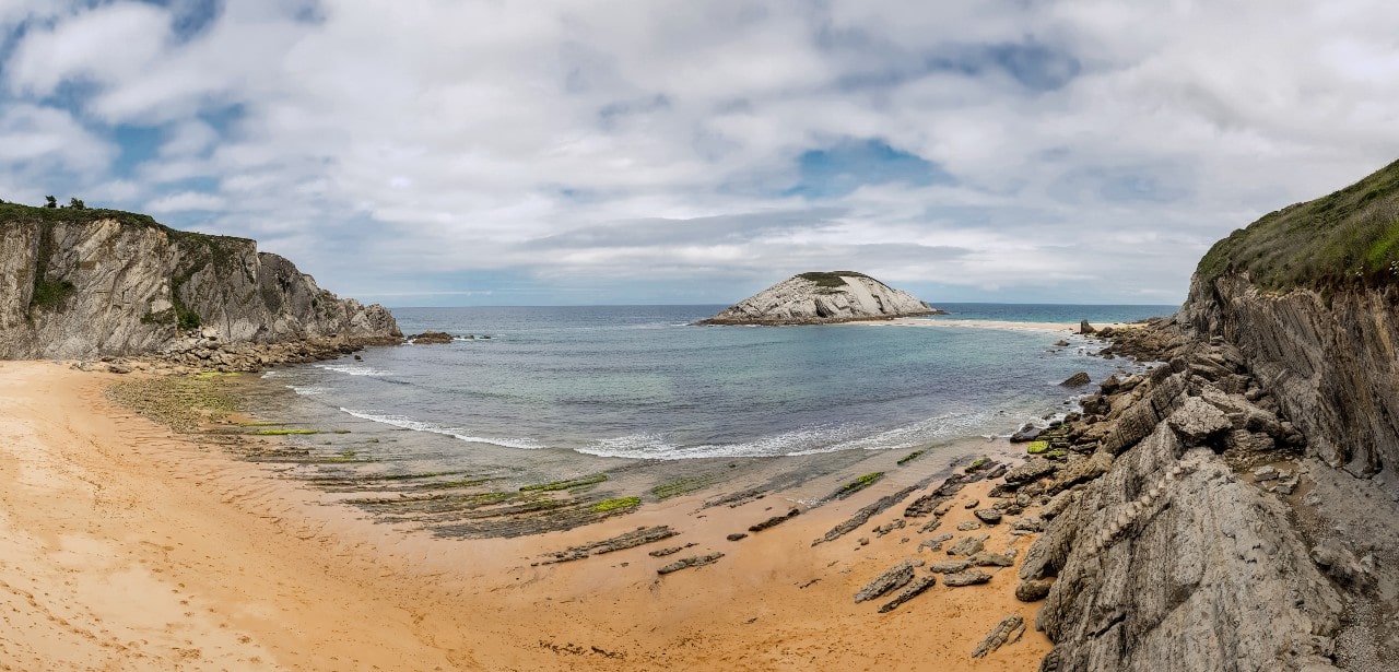 The exceptional scenery of the Costa Quebrada - VOLARE MAGAZINE | VOLOTEA