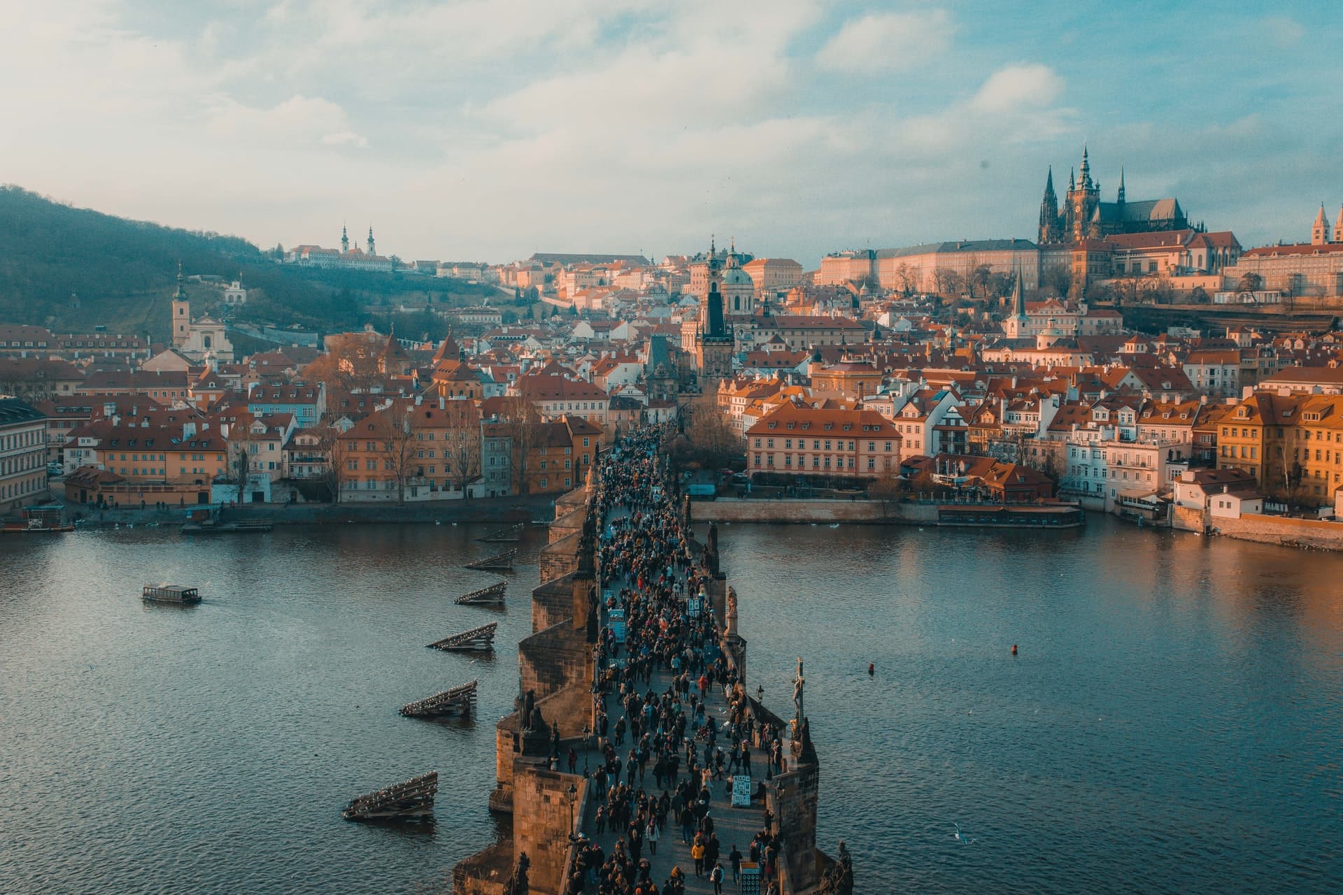 Le top 10 des villes européennes à visiter à Noël - VOLARE MAGAZINE ...